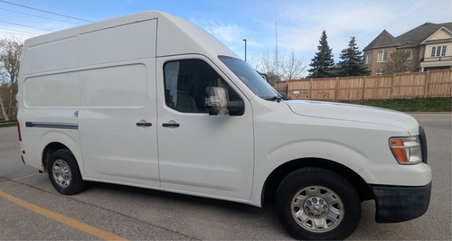 2500 S Trim Hi-Roof V8 Engine - towing hookup - bonuses - Sprinter like ...