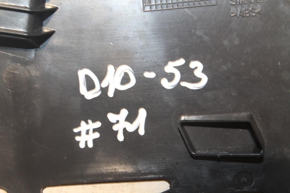 D-pillar trim Volvo XC60 2010 right side 30721167 | eBay Australia