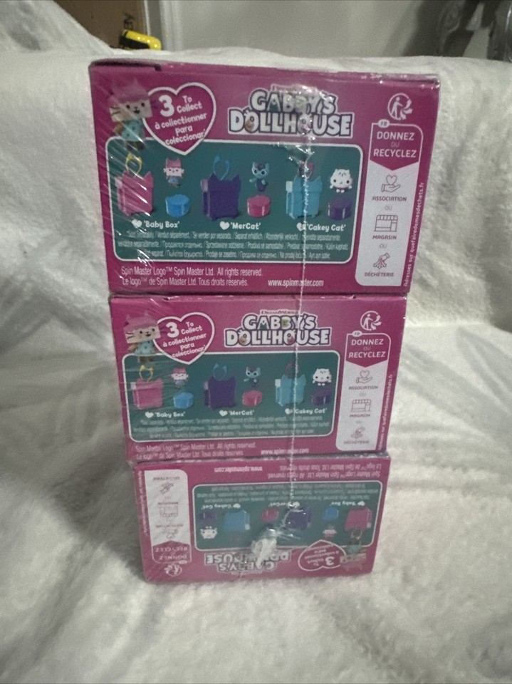 Gabby's Dollhouse Clip-On Playset Cakey Baby Box And Mercat 3 Pack Set ...