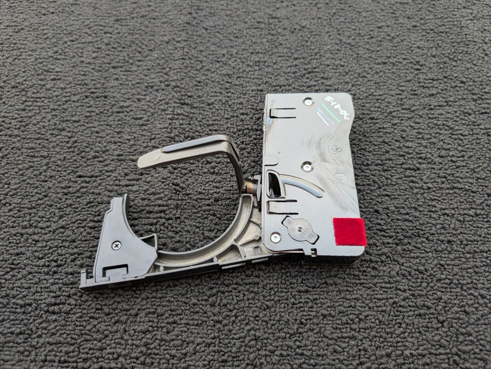 Pontiac Solstice and Saturn Sky Pop-out Front Cup Holder - FREE ...