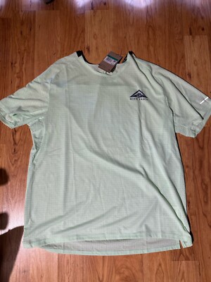 Nike Men XL Trail Solar Chase Dri Fit Running Short Sleeve green DV9305 ...