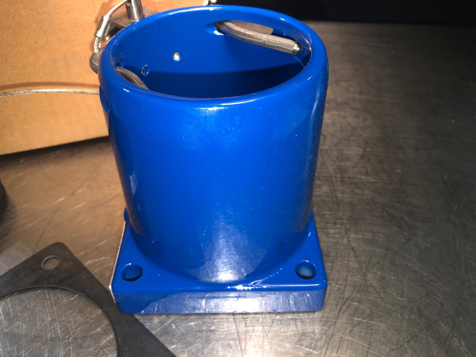 Brand New COOPER Roughneck 3326695-7ST Receptacle Shell Assembly Blue ...