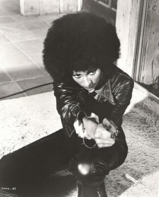 Pam Grier Pointing The Gun 8x10 Picture Celebrity Print | eBay