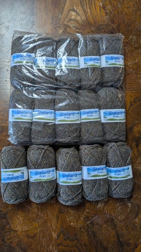 15 Skeins Carloway Mills Isle Of Lewis Shetland Aran Scottish Yarn. (1Z ...