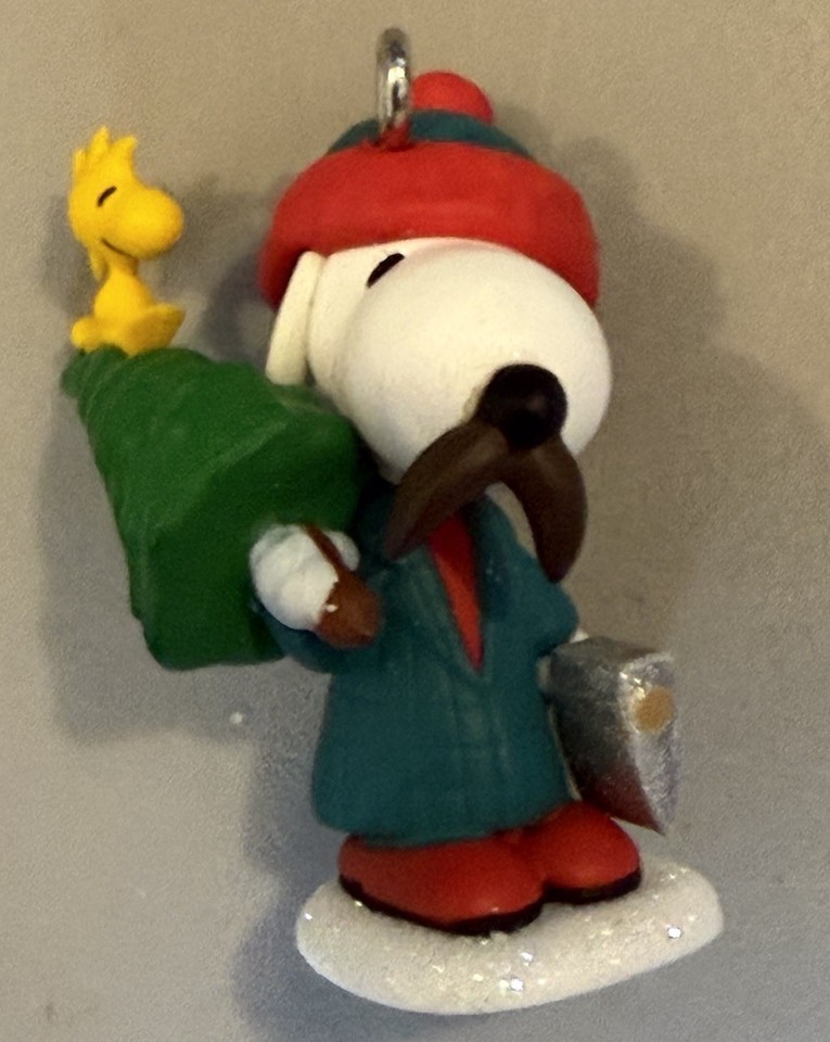 Winter Fun with Snoopy #24 Lumberjack 2021 Hallmark Miniature Ornament ...