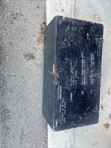 Vintage Military FOOT LOCKER green storage trunk US ARMY soldier WW II ...