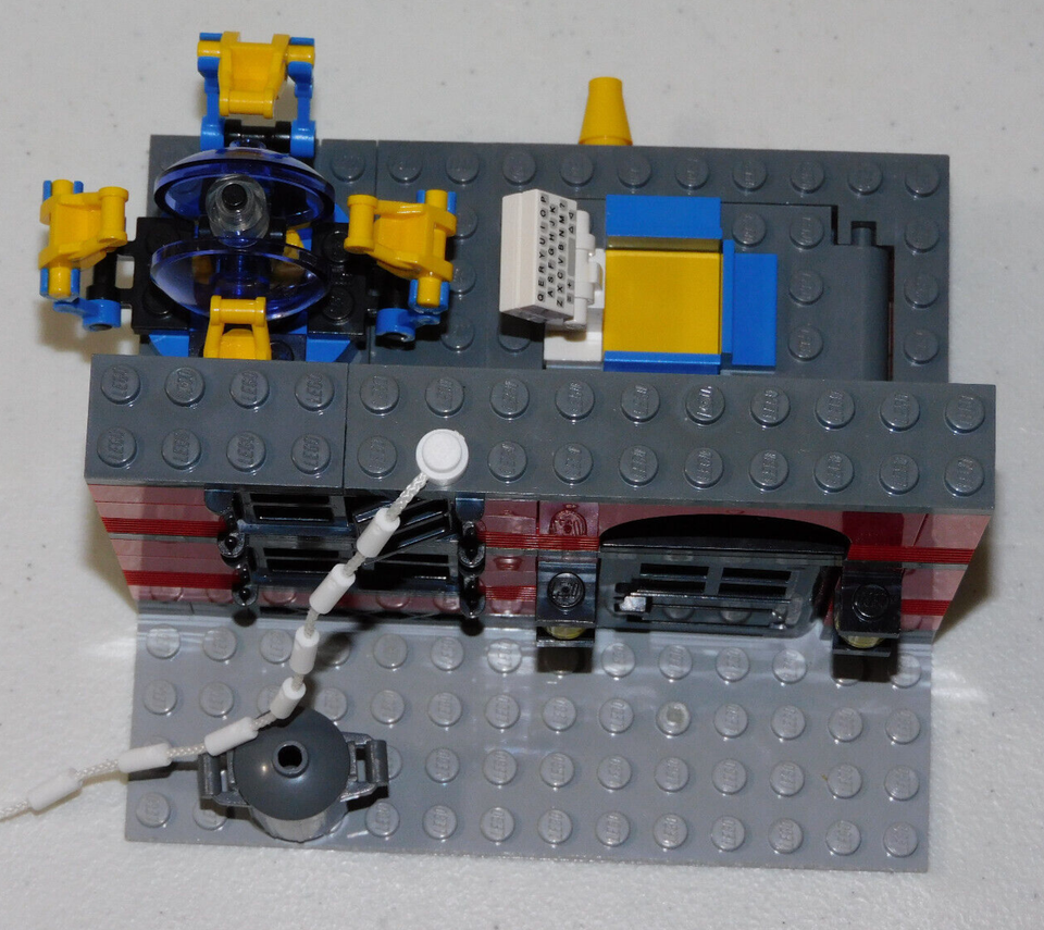 100% 2004 LEGO #4857 Set Spider-Man 2: DOC OCK'S FUSION LAB Harry ...