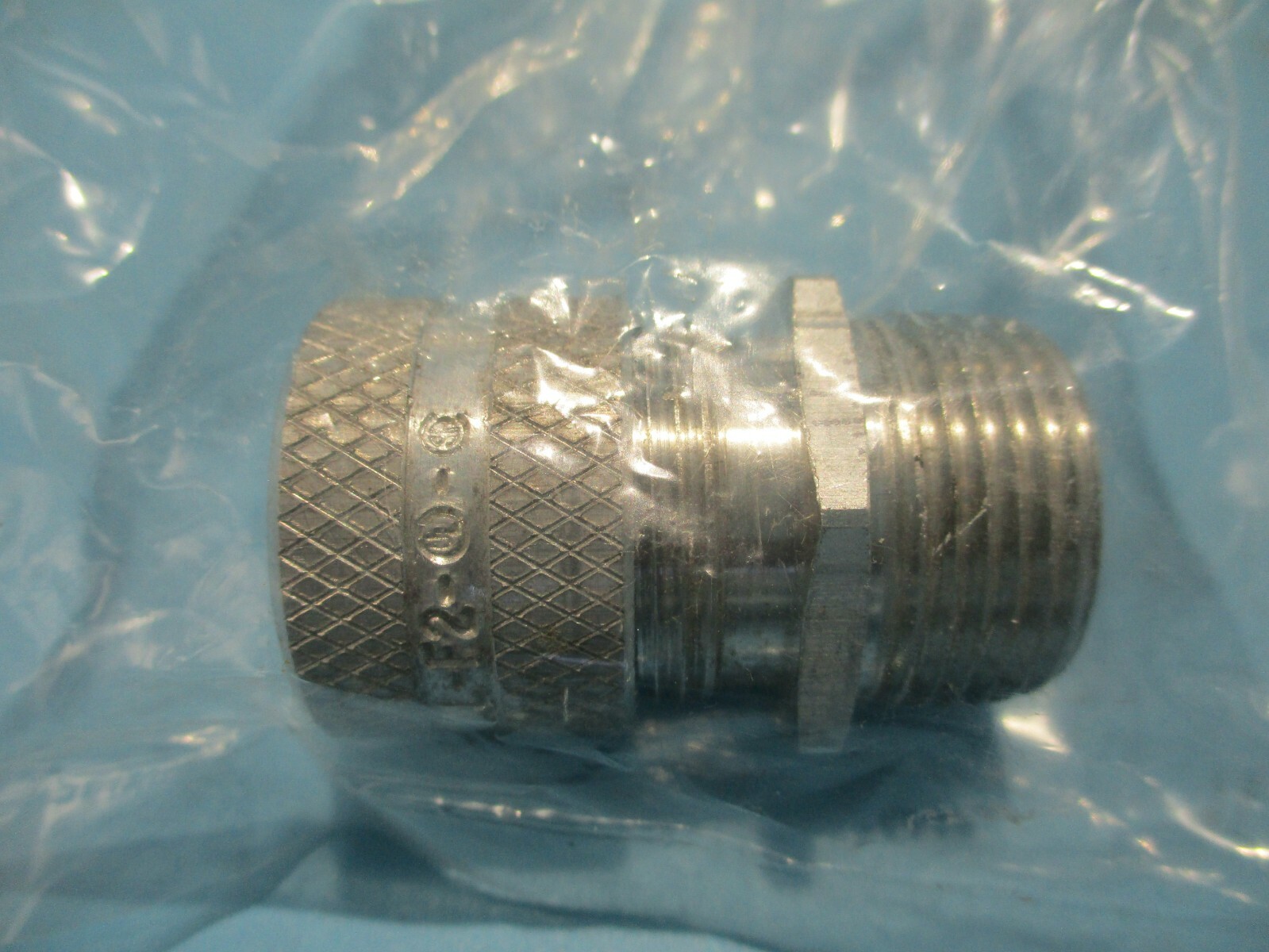 NEW HUBBELL F2 1/2" STRAIGHT ALUMINUM CONNECTOR | eBay