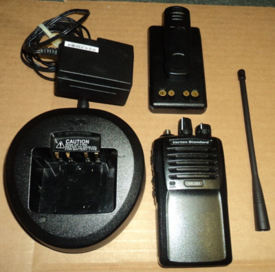 Vertex Standard VX-261 Two-Way Radio UHF 450 MHz - 512 MHz VX-261-G7-5 ...