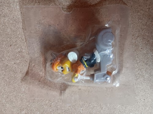 NEW General Mills 2001 Honey Nut Cheerios 2.5" Buzz the Bee Racing ...