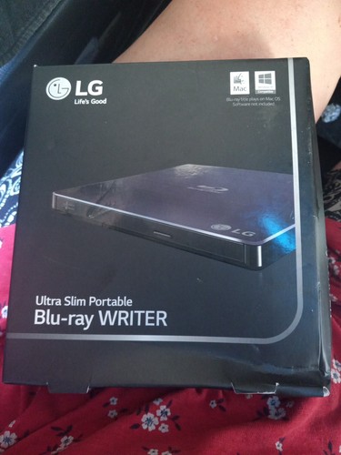 LG BP50NB40 USB 2.0 Slim Portable Blu-ray/ DVD Writer - Black ...