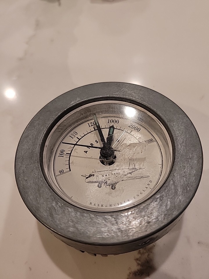 VINTAGE BASKERVILLE CLOCK BY RICHARD ENTWISTLE AIRSPEED ENGLAND GAUGE ...