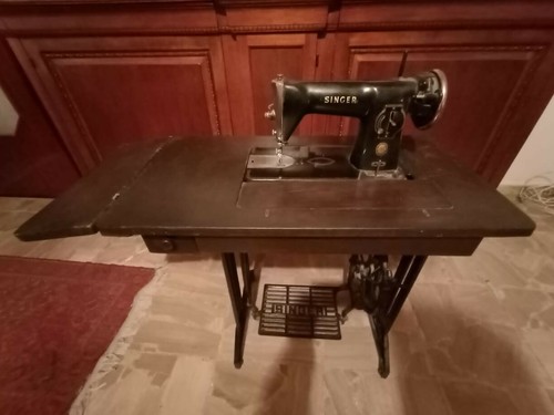 Macchina Da Cucire Singer - Modello 15M - Anni 50/60 - Con Tavolino In ...