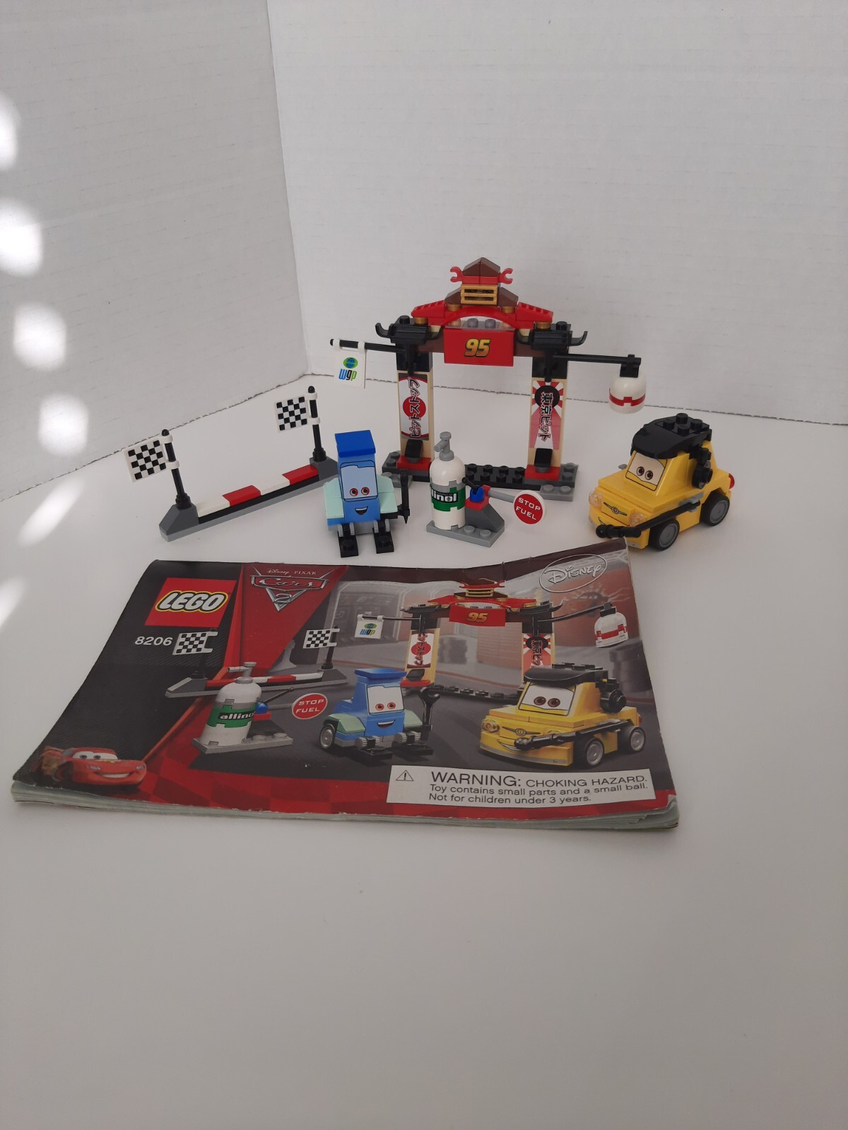 LEGO Cars: Tokyo Pit Stop (8206) 100% Complete With Instructions ...
