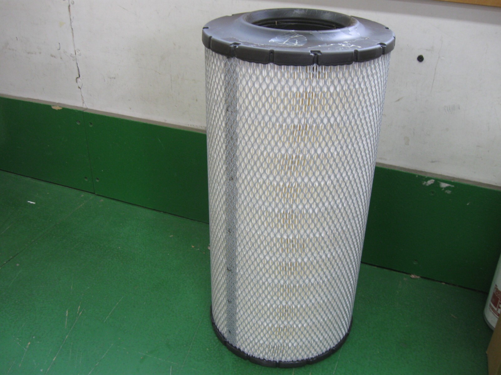 DONALDSON P777638 - Air filter cross reference