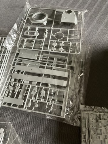 Dragon Model Kit 1/35 PzKpfw IV Ausf F2 Sd.Kfz 161/1 German WWII #9019 ...