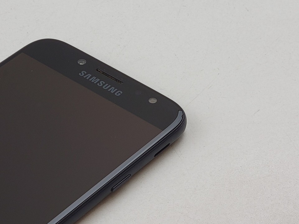 Samsung Galaxy J7 Pro (SM-J730G) 16GB - Black (GSM Unlocked ...