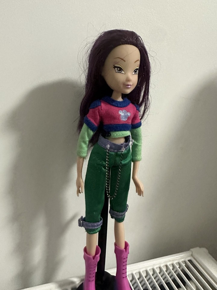 RARE! 2005 WINX CLUB Rainbow Doll Roxy S4 Basic City | eBay