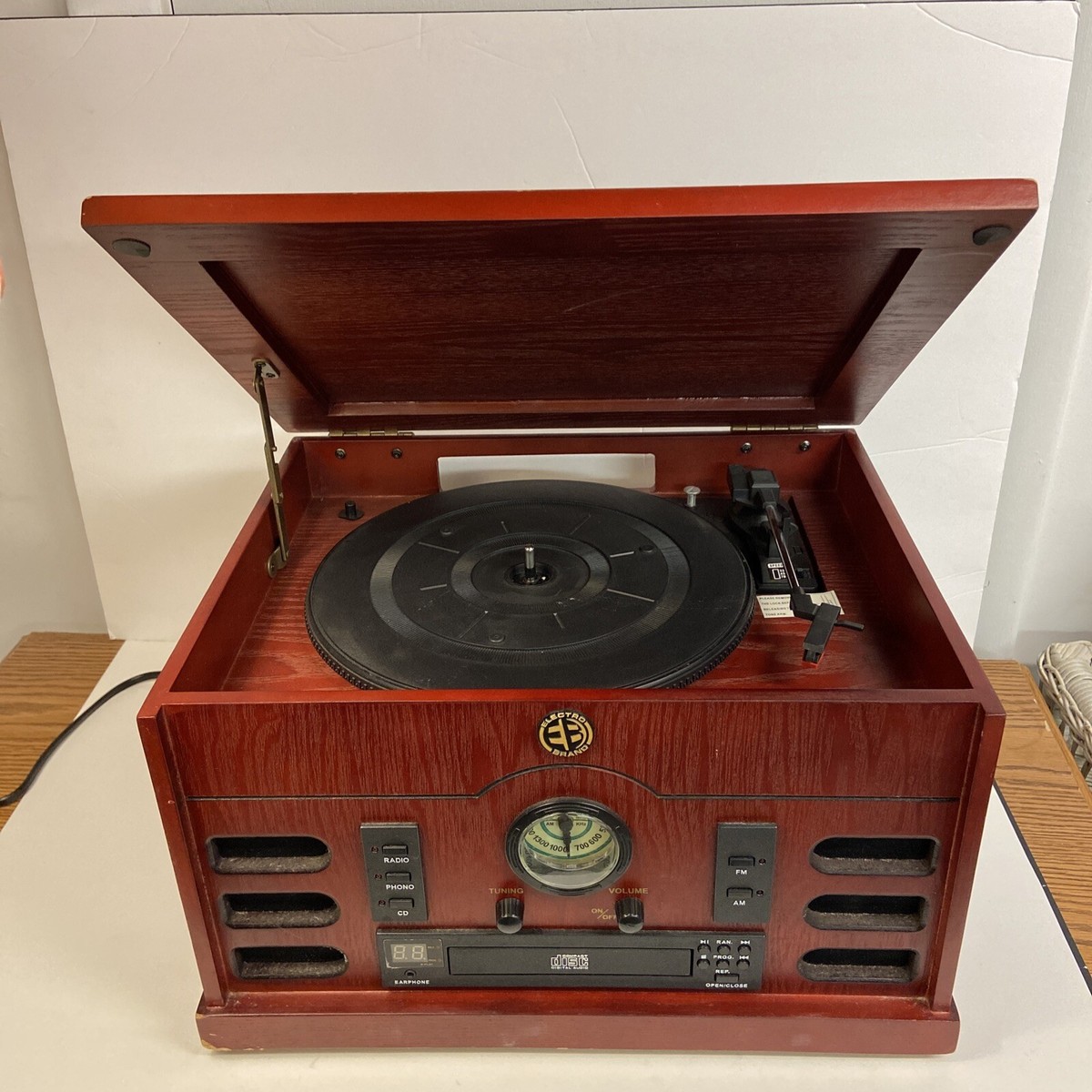 Electro Brand Model 9203 Amfm Cassette Record Player Cd Vintage