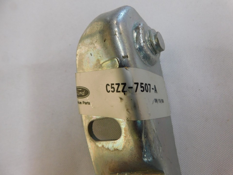 NOS OEM Ford 1965 1970 Mustang Z Bar Mounting Bracket 1966 1967 1968 ...