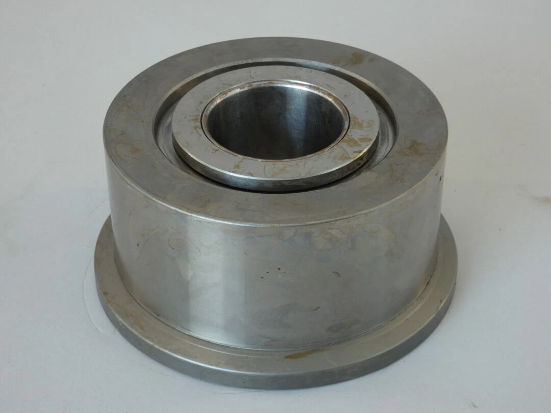Flanged Track Roller Bearings