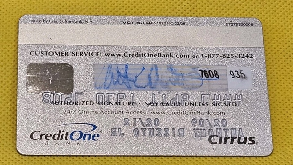 Credit One Bank Platinum Visa Credit Card ~ Exp 2012~ our item #CCB84 ...
