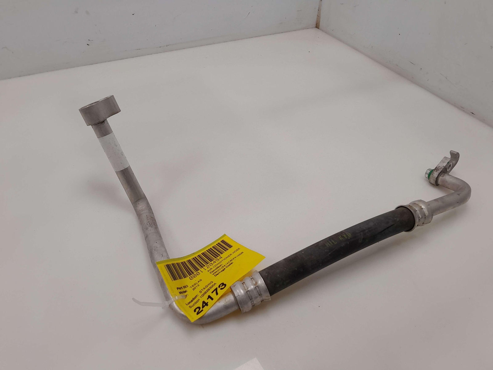 2012-2016 Tesla Model S AC Suction Hose Condenser 1 to Condenser 2 ...