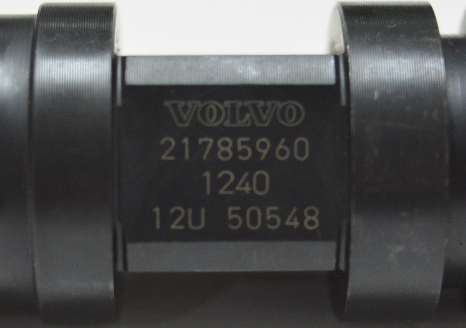 Genuine Volvo Penta 21785960 Common Rail Injector, Denso Japan - Brand ...