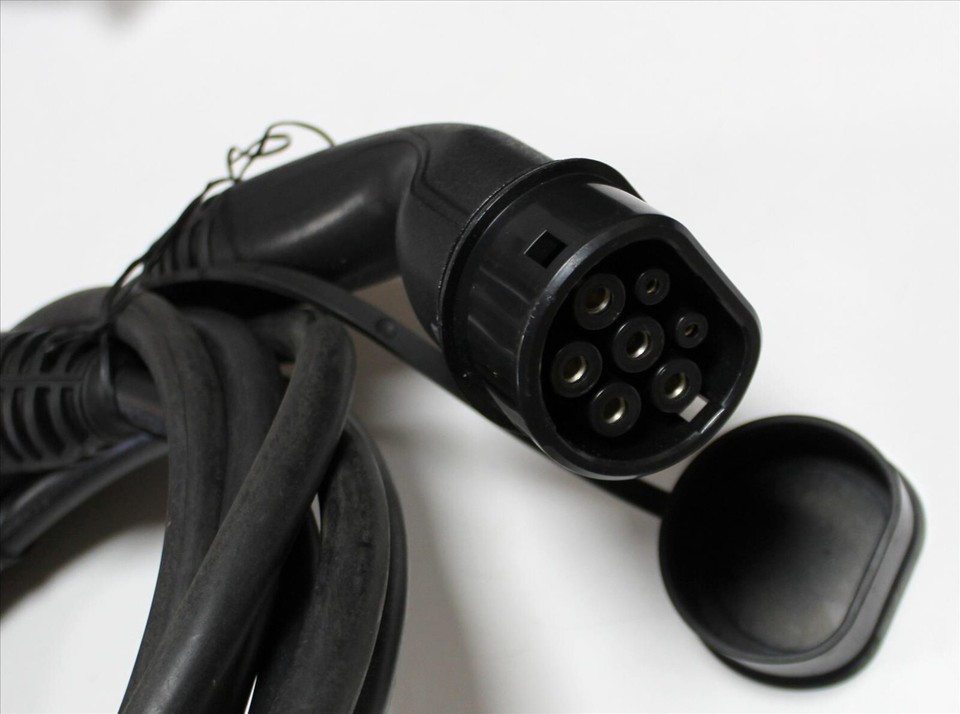 GENUINE MG ZS MG4 MG5 HS EV CHARGING CABLE HOME CHARGER UK 3 PIN TYPE 2 ...