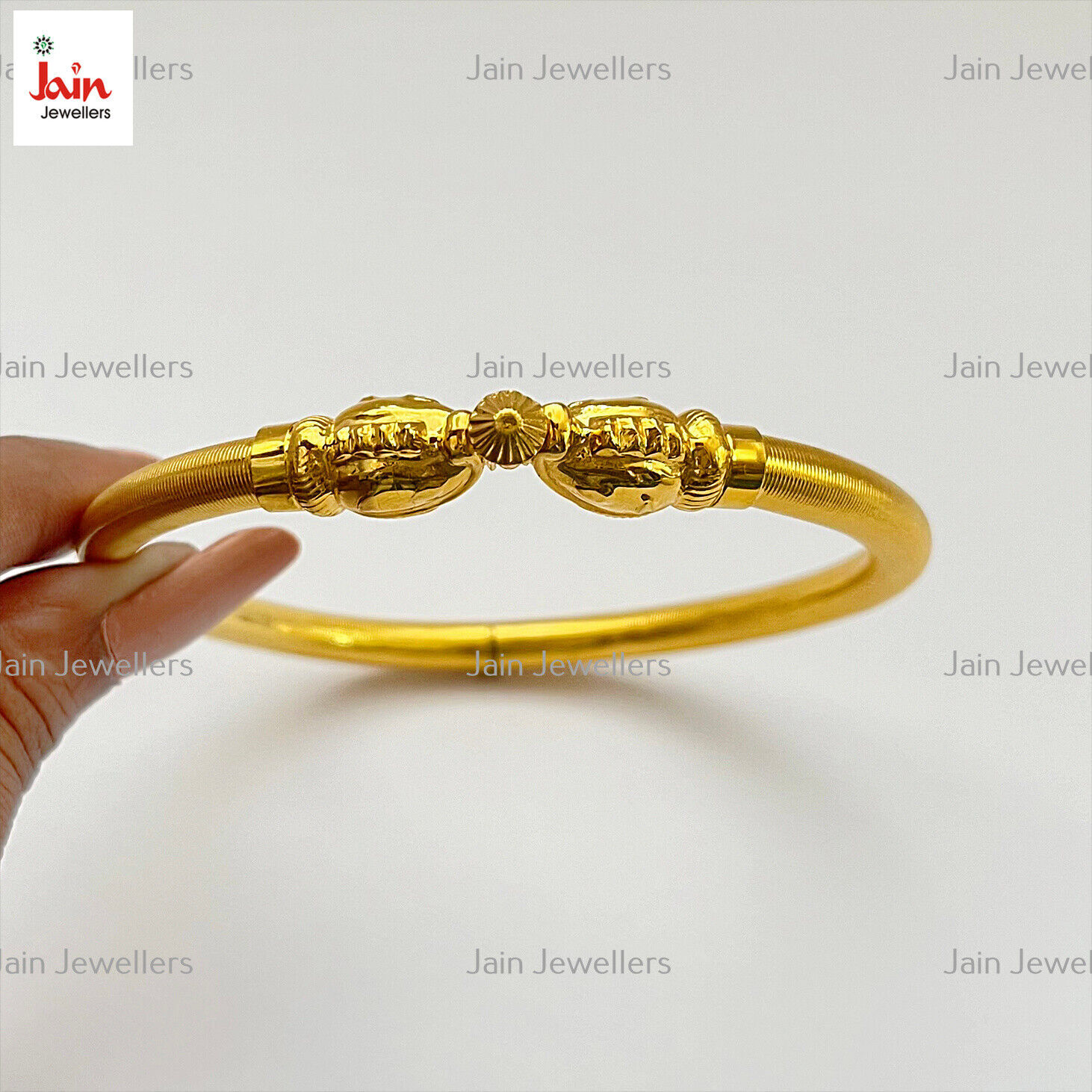 18 Kt, 22 Kt Real Solid Yellow Gold Screw Open Women's Bracelet Bangle ...