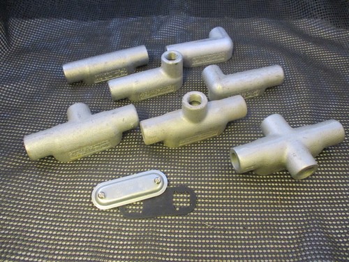 CROUSE HINDS 1/2" FORM 7 CONDULET CONDUIT BODY C17-X17 COVER AND GASKET ...