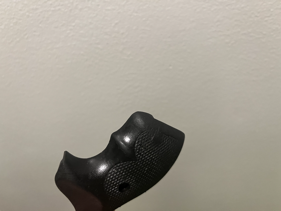 USED ROUGH UNCLE MIKES SMITH & WESSON J FRAME RUBBER GRIPS 59010 ROUND ...