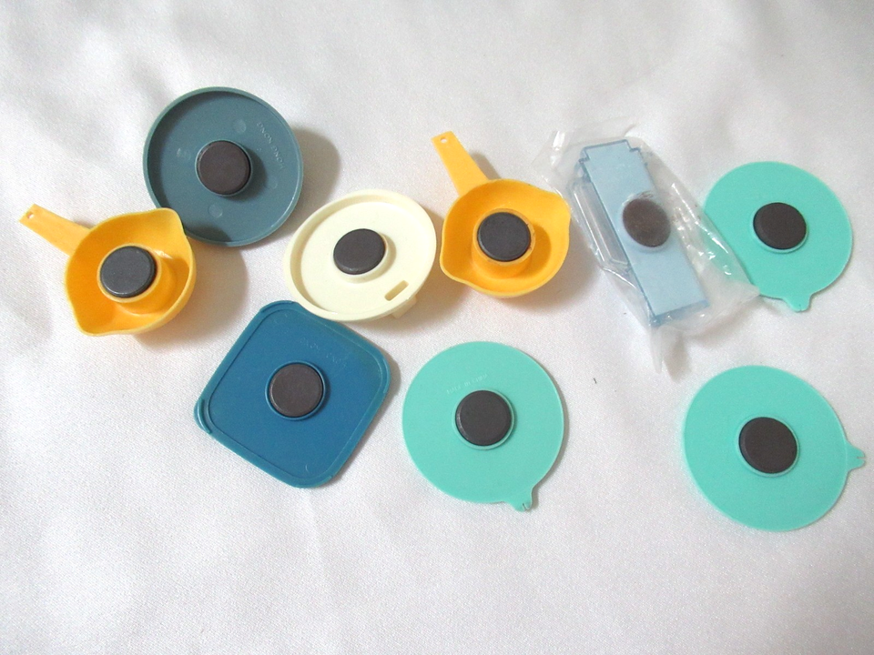 Tupperware Mini Magnets vtg Lot Of 9 strainer lids pitcher ...