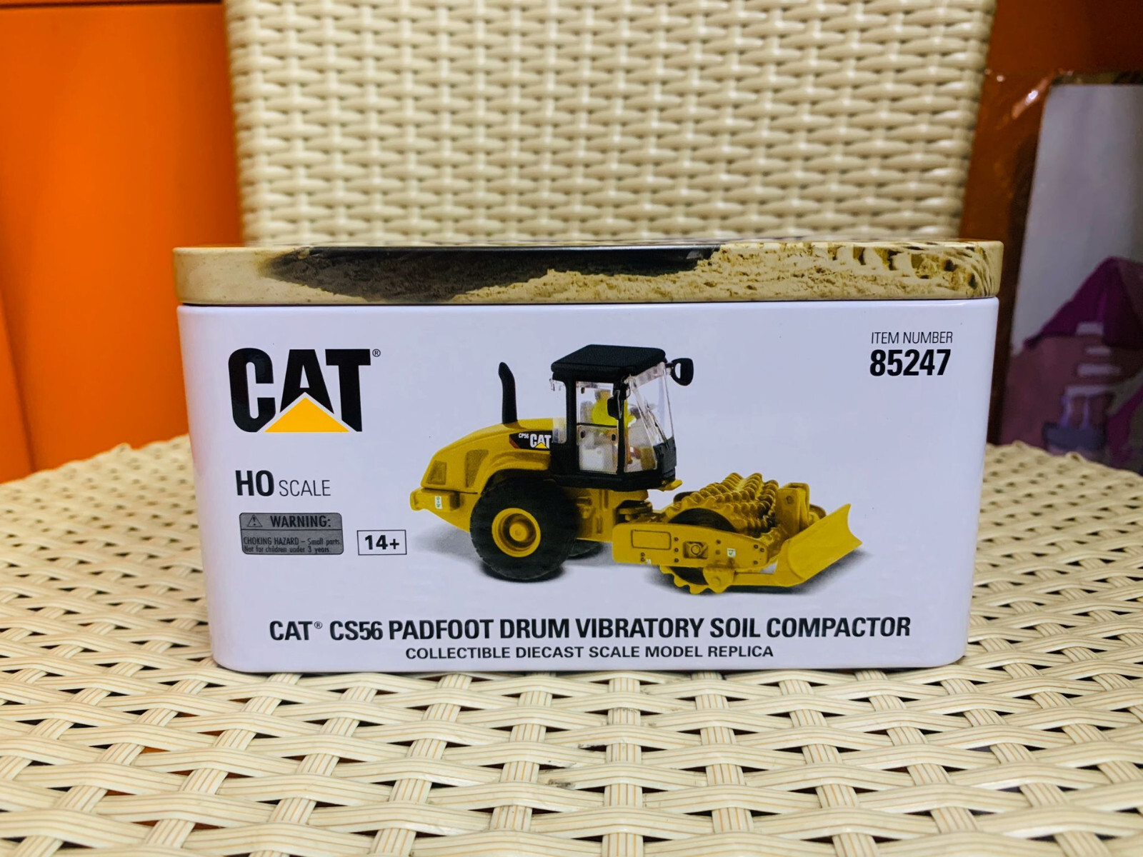 Cat CS56 Padfoot Drum Vibratory Soil Compactor 1/87 Diecast Masters ...