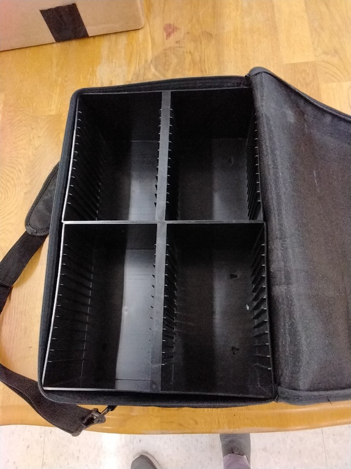 Case Logic Vintage Black 60 CD Holder Carrying Case Compact Disc ...