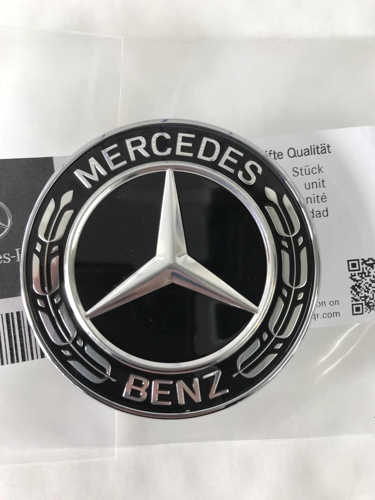 NEW Genuine Mercedes-Benz Black Wreath Flat Bonnet Badge Emblem ...