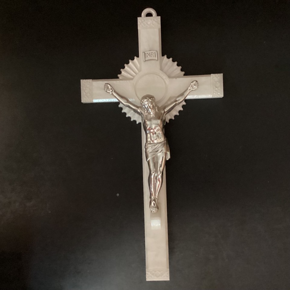 INRI Crucifix Jesus Cross Faux Pearl Silver Tone Plastic Wall Hanger 6 ...