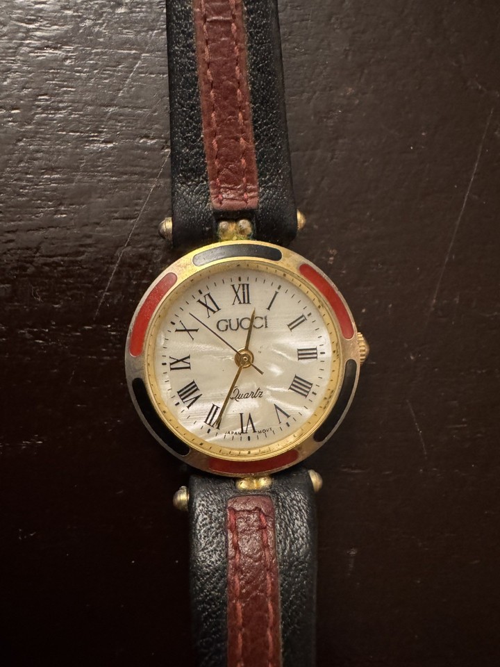 Vintage Gucci Swiss Quartz Watch - Two-Tone Roman Numerals - Untested ...