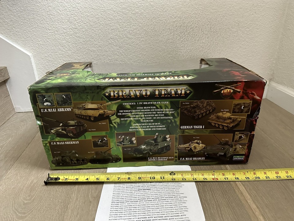 Bravo Team U.S. M1A1 Abrams Tank Model 1:18 scale Us Army M81 Woodland ...