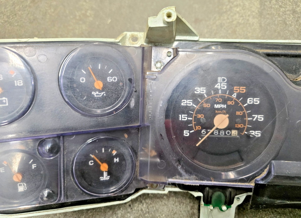 73 79 81 82 87 Chevrolet Gmc K5 K10 C10 K30 C30 Speedometer Gauge ...