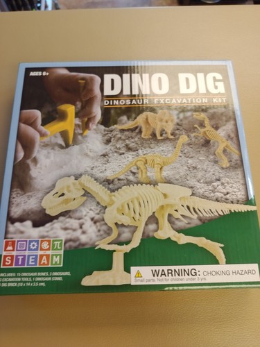 DINO DIG DINOSAUR EXCAVATION KIT 6 + YRS. BRAND NEW IN BOX ...