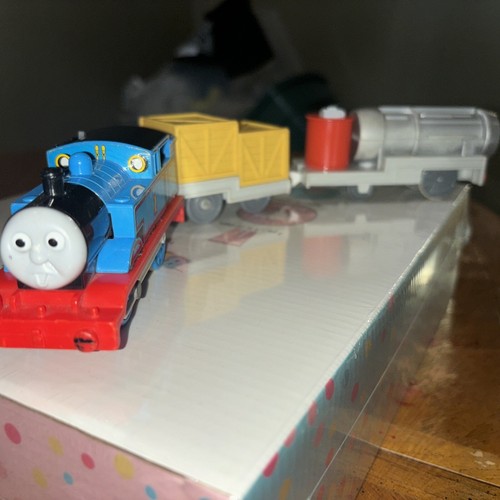 Thomas Tomy Trackmaster Thomas And The Jet engine Train Works Factory ...