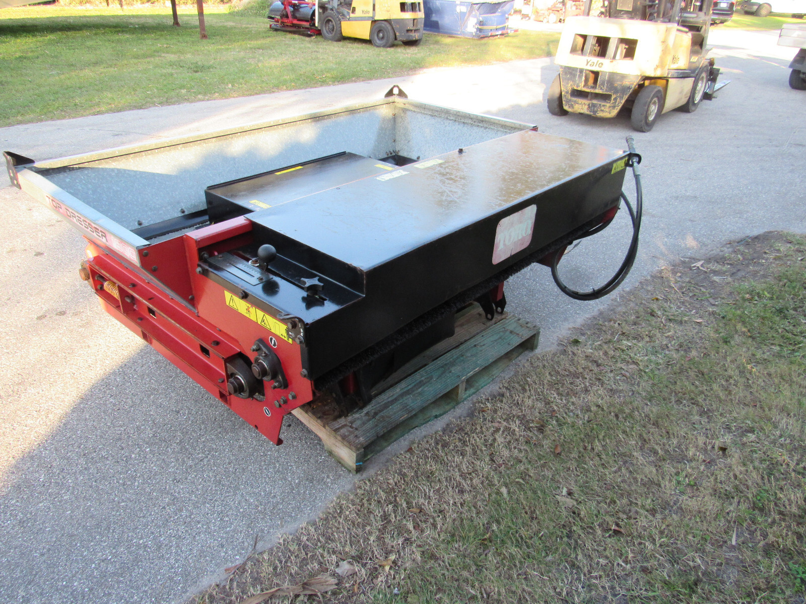 Toro 1800 Topdresser # 44225 Sand Spreader Workman Gator Truckster Golf ...