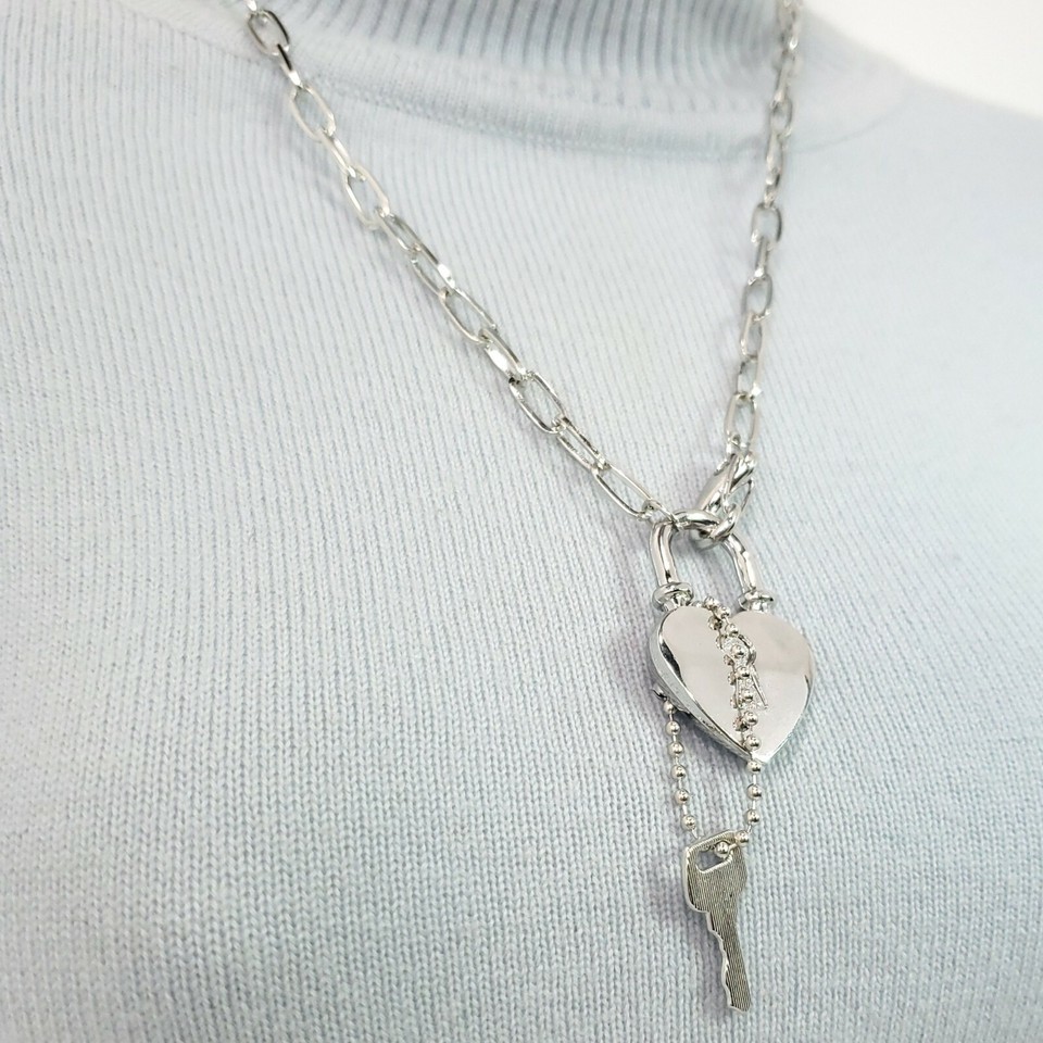 N0181 Silver Tone Metal Chain Heart Design Lock Shape Pendant Key Charm ...