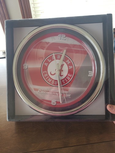 Nice The Memory Co. Alabama Crimson Tide Battery Powered Round Clock ...