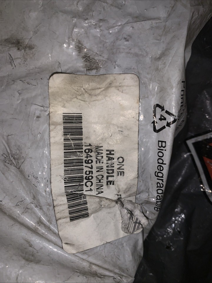 (New OEM IN ORIGINAL PACKAGE) DOOR HANDLE 1649759C1 fits INTERNATIONAL ...