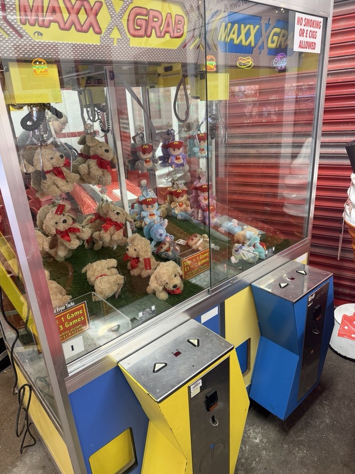 Candy Grabber Claw Machine Arcade Game | eBay UK