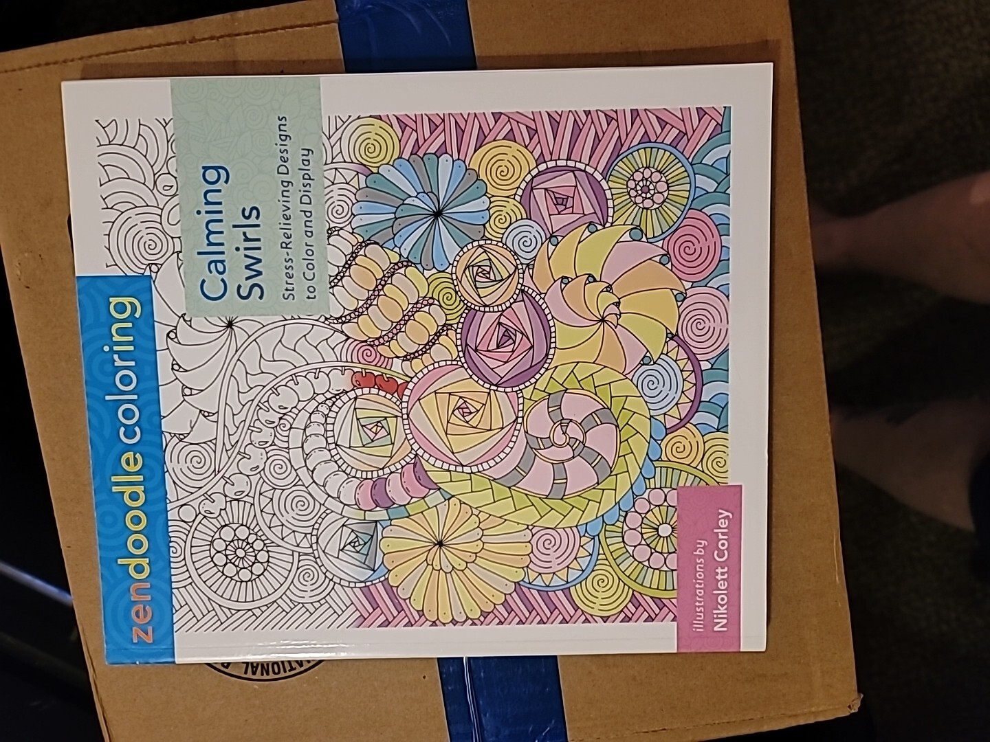 Zendoodle Coloring: Calming Swirls : Stress-Relieving Designs to Color ...