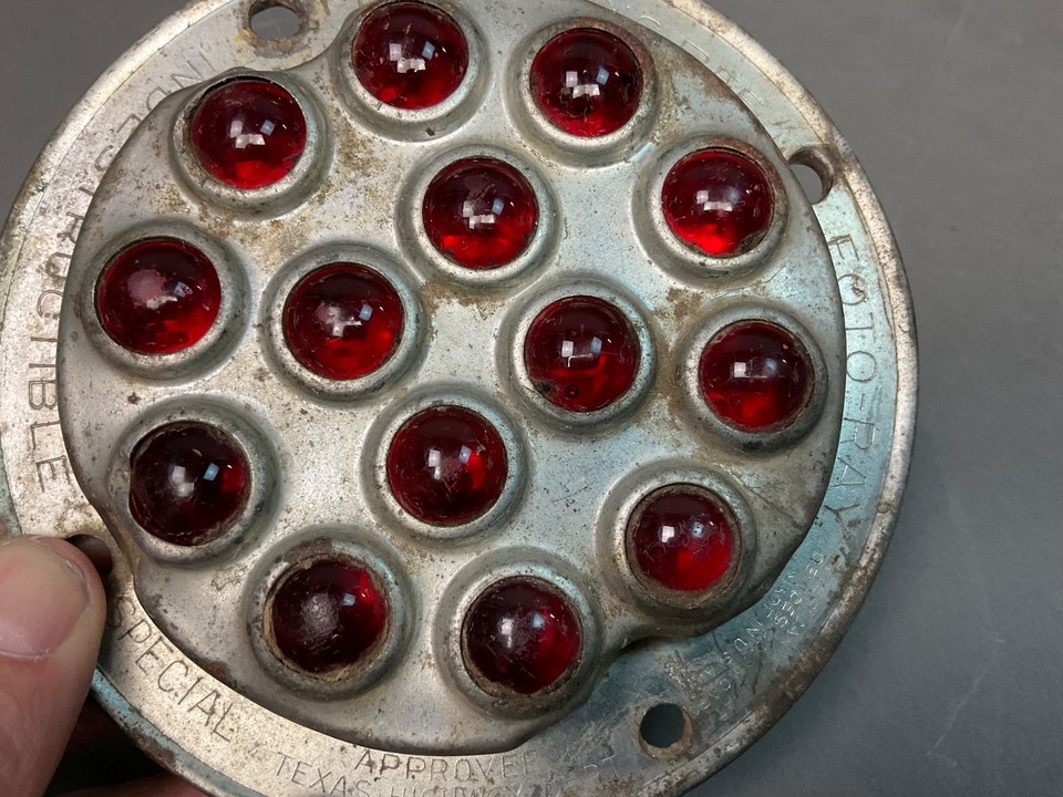 VINTAGE GLASS MARBLE REFLECTOR RED CAT EYE 5" Dia. KING BEE FOTO-RAY | eBay