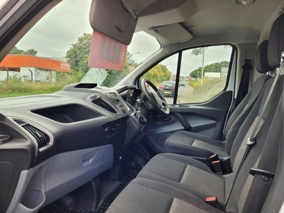 2017 ON 67 PLATE FORD TRANSIT CUSTOM 270 TDCI L1HI SWB DIESEL VAN ULEZ ...